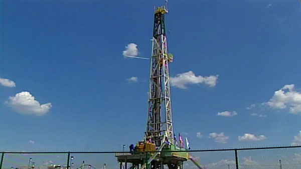 Fort Worth residents raise concerns about drilling dangers | wfaa.com