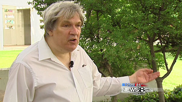 JFK conspiracy theorist sues Dallas over arrest | wfaa.com