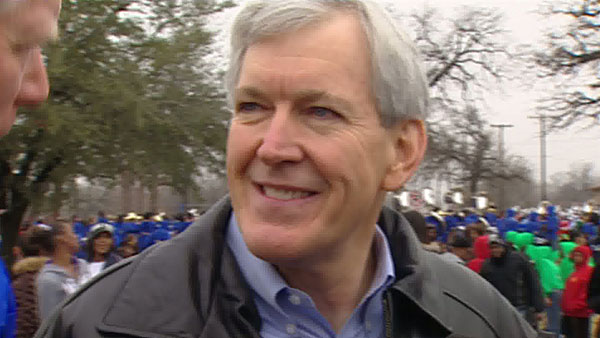 Challengers lining up to replace Dallas mayor | wfaa.com