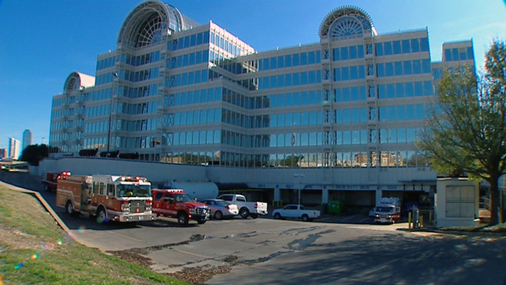 Hazmat crews ID mystery powder at Dallas Infomart | wfaa.com