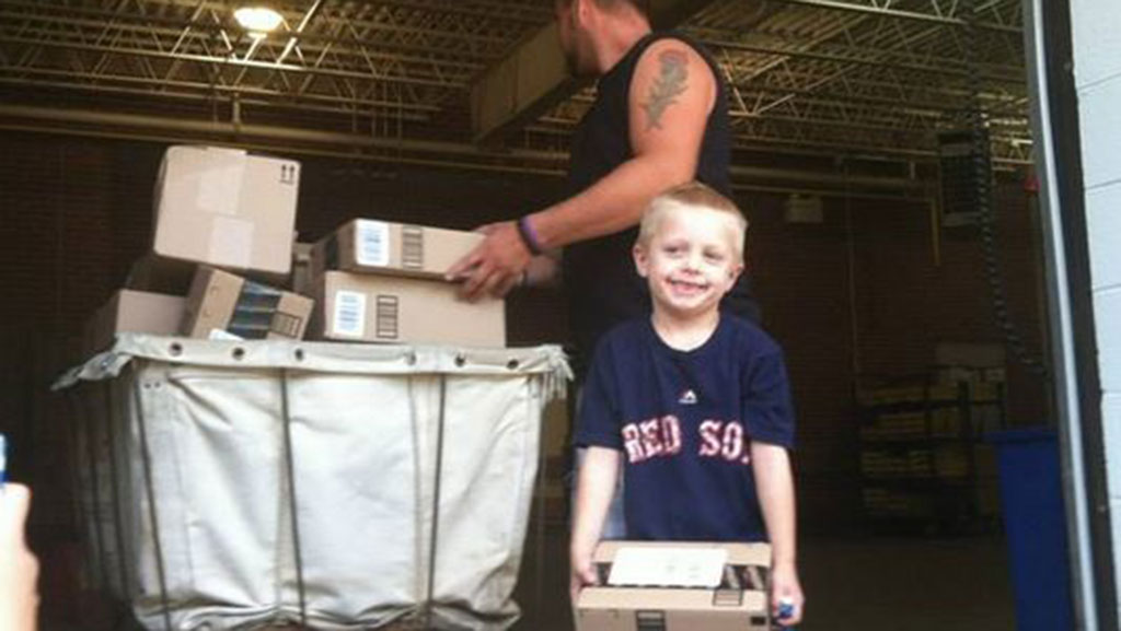 Boy with inoperable brain tumor gets thousands of birthday cards | wfaa.com