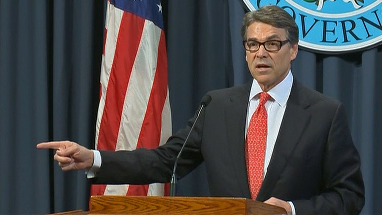 Report: Gov. Perry plans to turn himself in Tuesday afternoon | wfaa.com