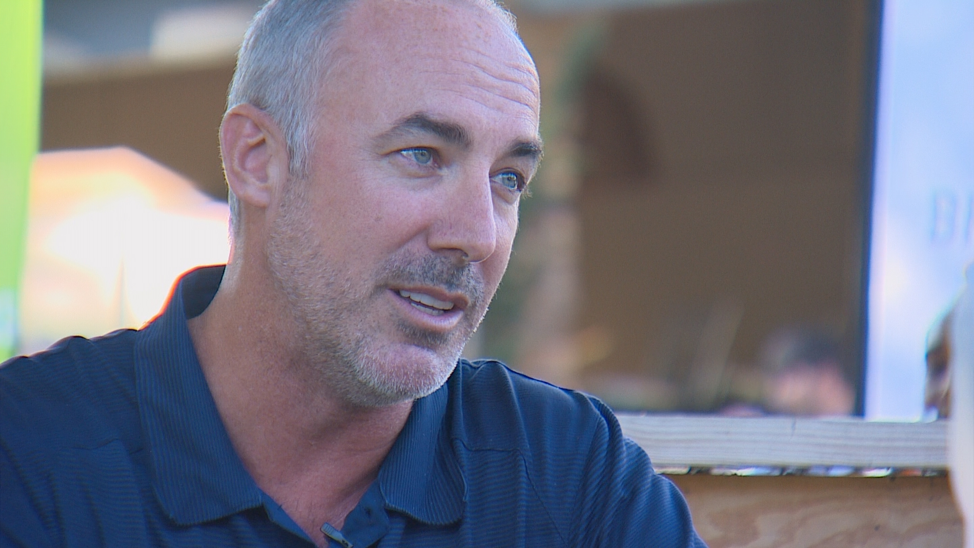 Dallas fans line up, pay up to see team in London | wfaa.com