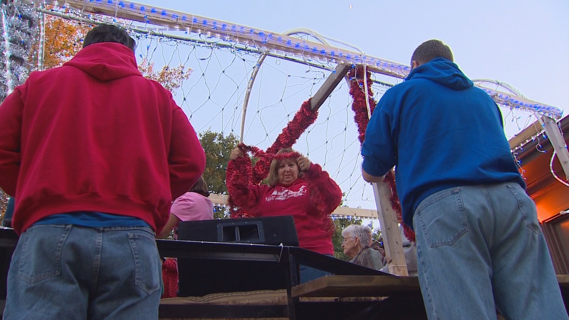 Cowtown prepares for annual Parade of Lights | wfaa.com