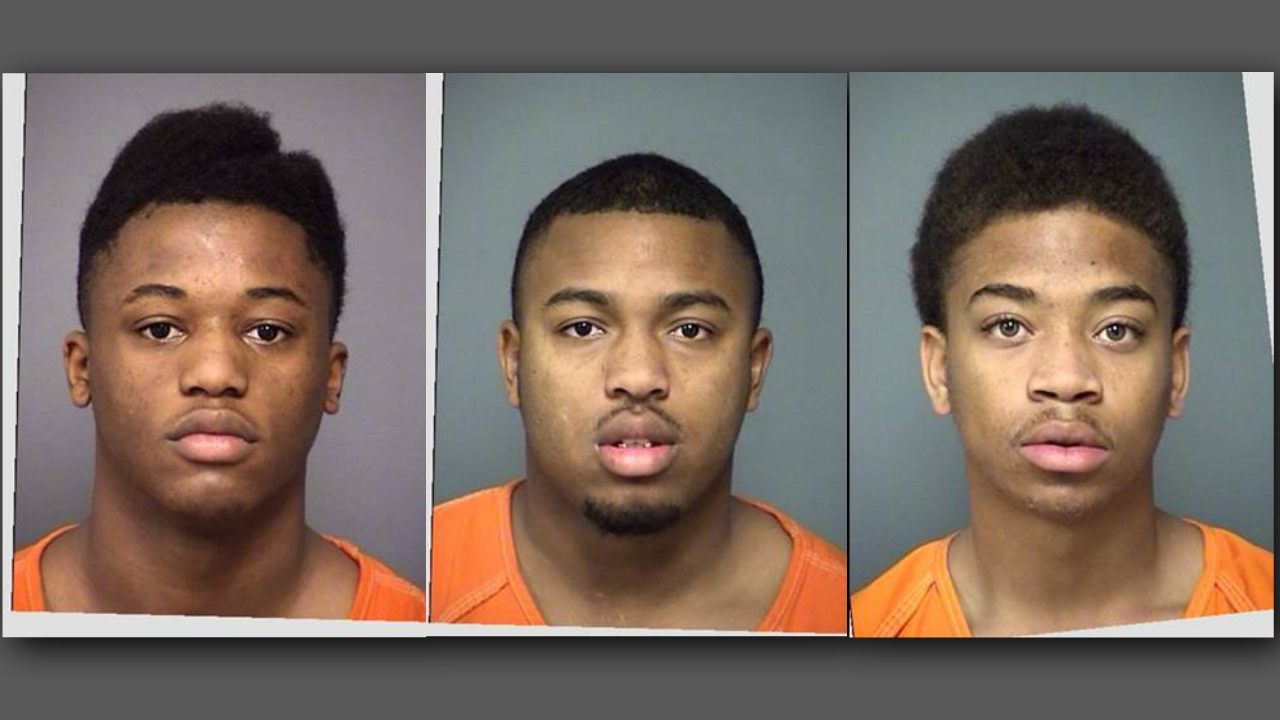 Aggravated robbery suspects arrested after stealing car | wfaa.com