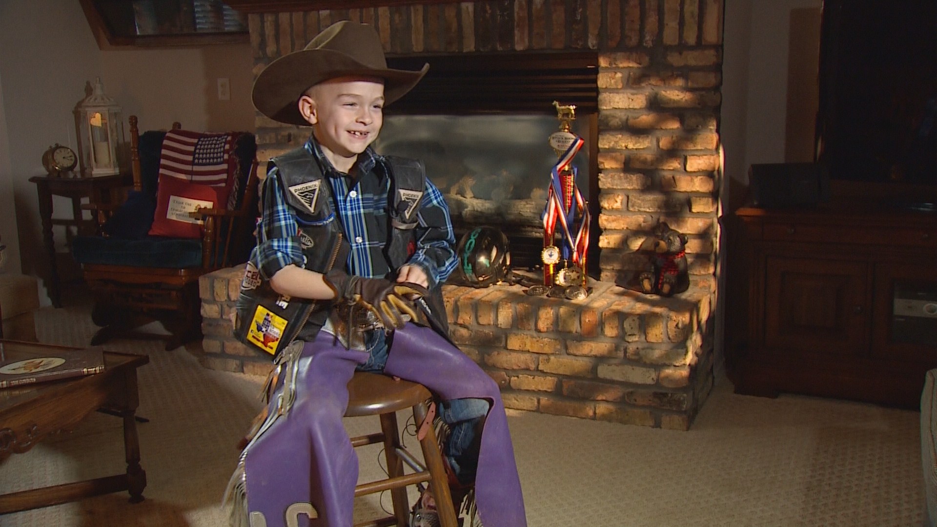 Irving boy is Mutton Bustin' champ... by a mile | wfaa.com
