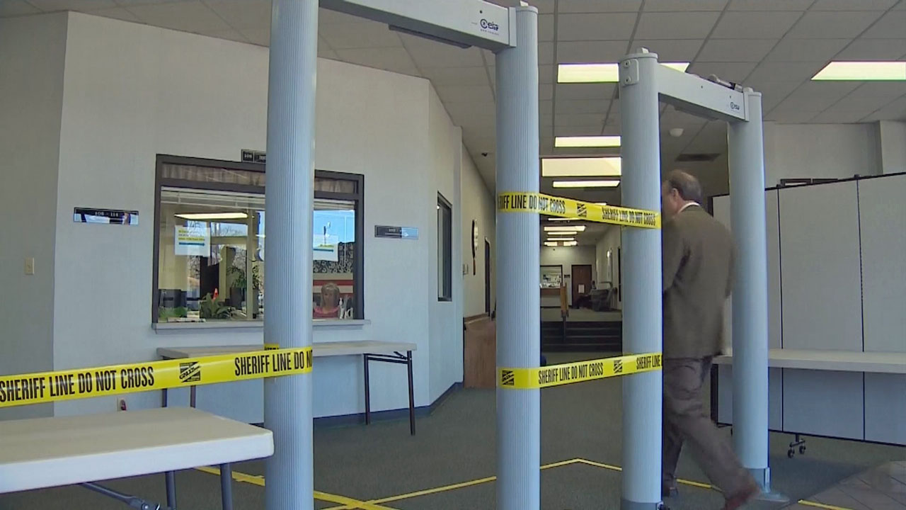 Security tight for trial of Chris Kyle accused killer | wfaa.com