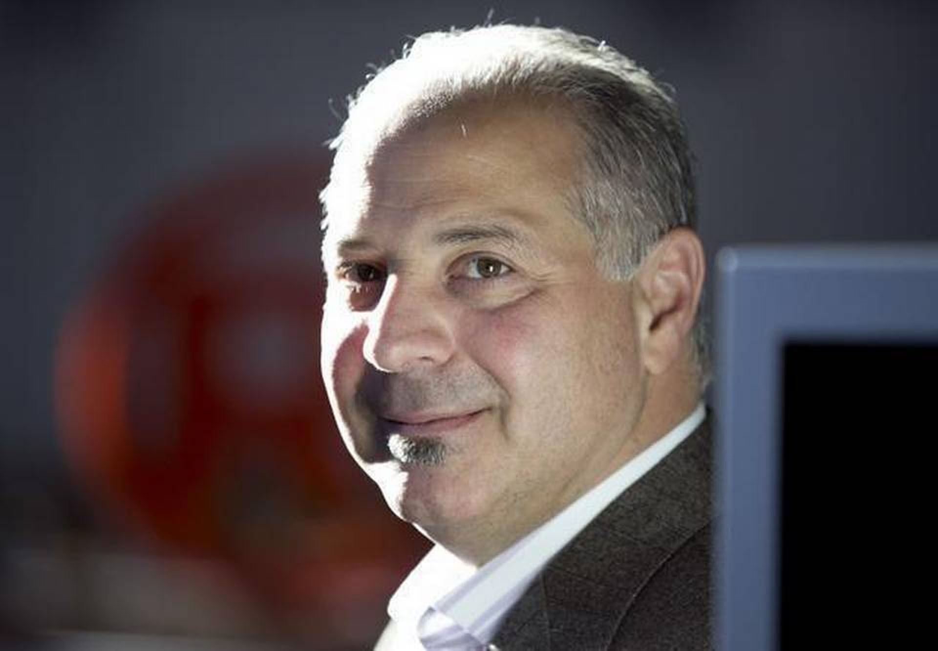 Magnacca steps down as RadioShack CEO | wfaa.com