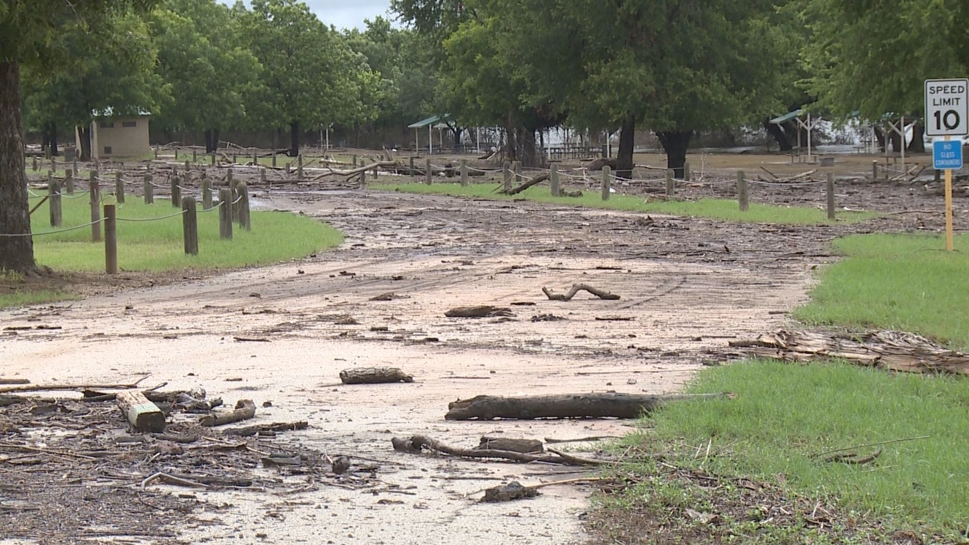 Floods derail Fourth of July plans at Johnson Co. park | wfaa.com