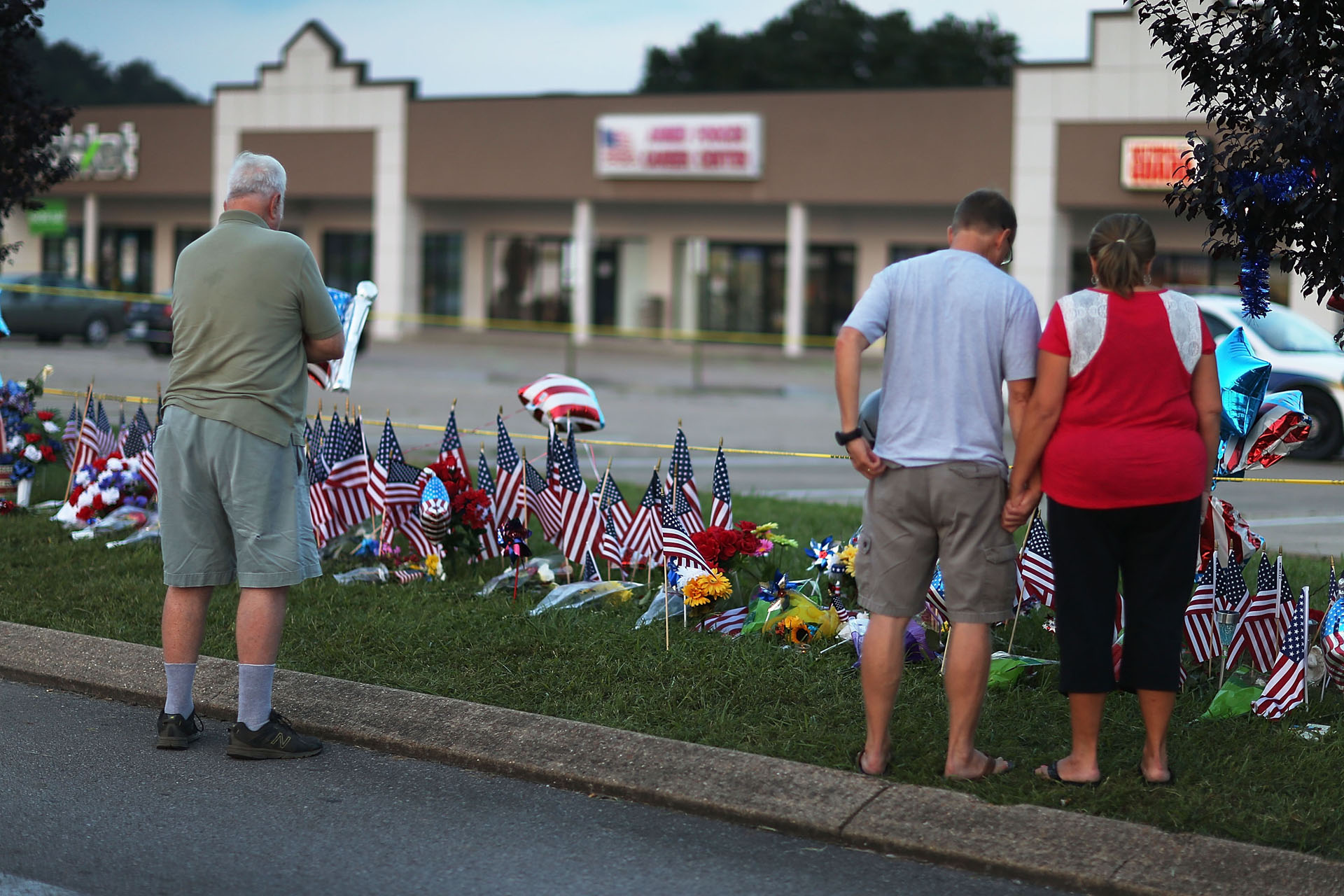 Navy: Sailor injured in Tennessee shooting has died | wfaa.com