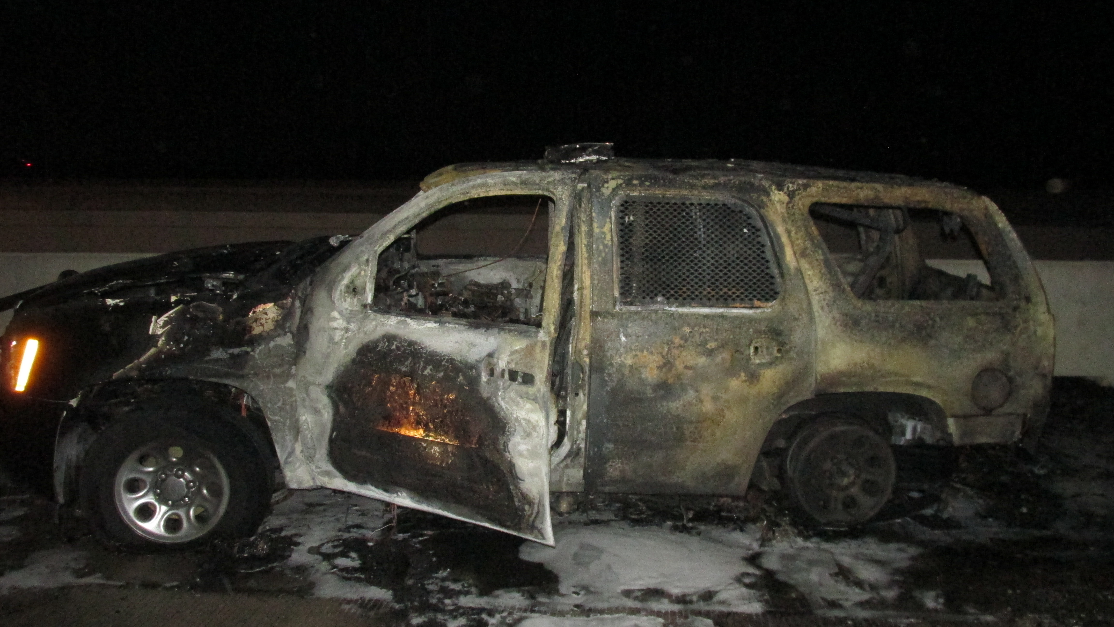 Grapevine police SUV catches fire while officer responds to crash ...