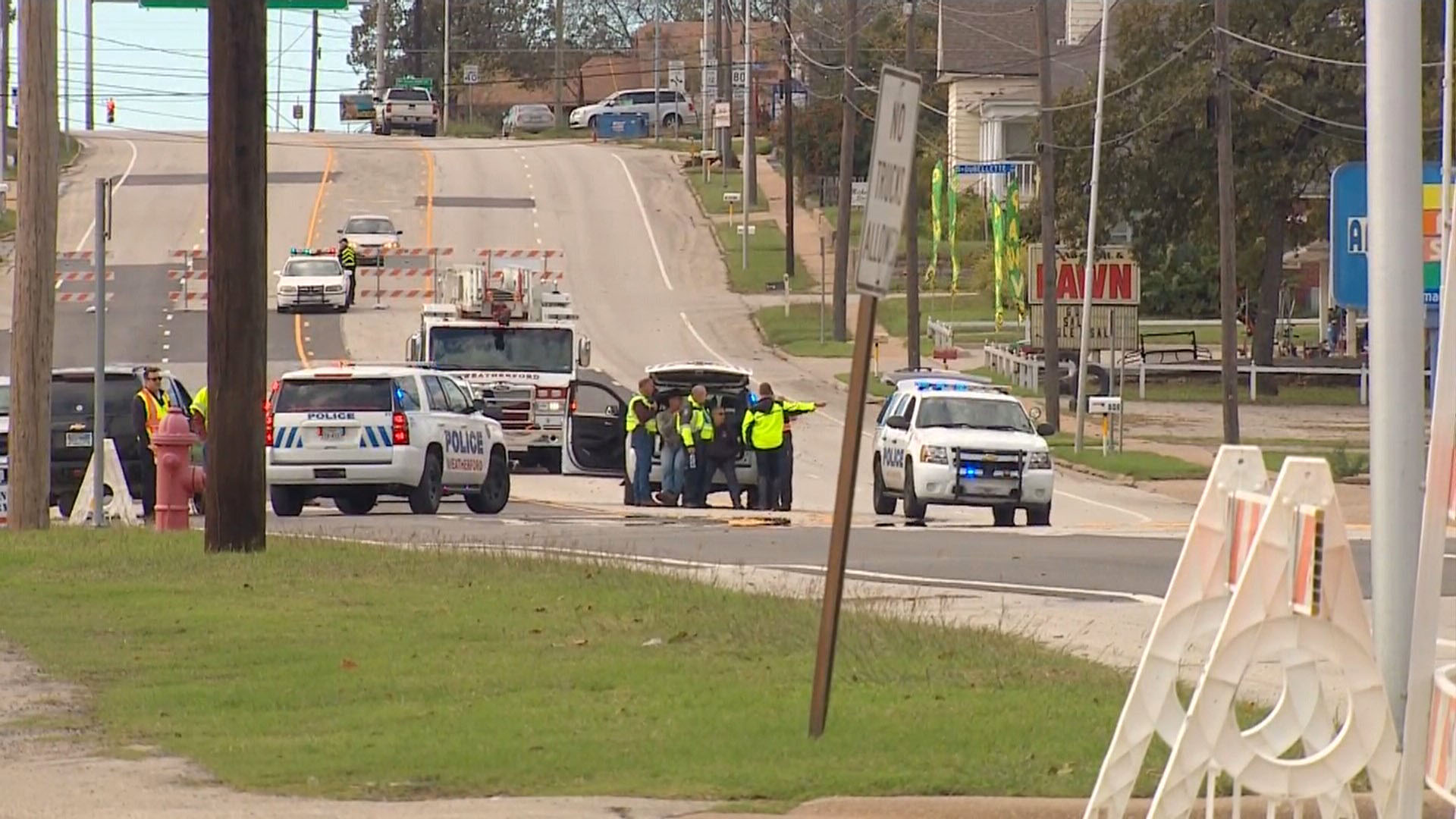 Weatherford officer fatally shoots man in patrol vehicle | wfaa.com