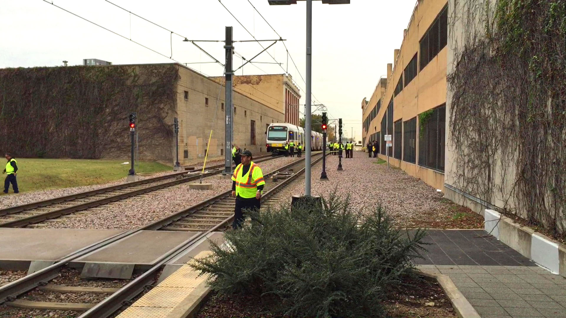 Pedestrian killed by DART train | wfaa.com