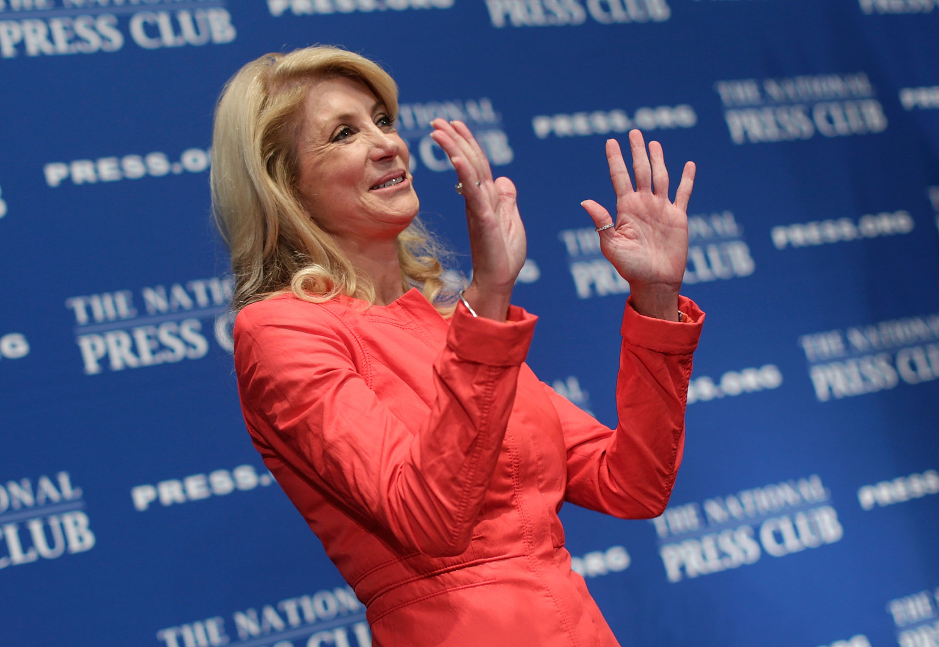 Wendy Davis hits Iowa for Clinton next week | wfaa.com