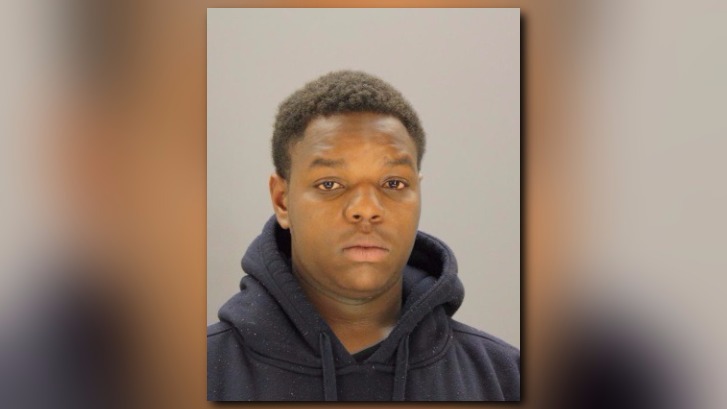 Suspect in Dallas murder turns self in | wfaa.com