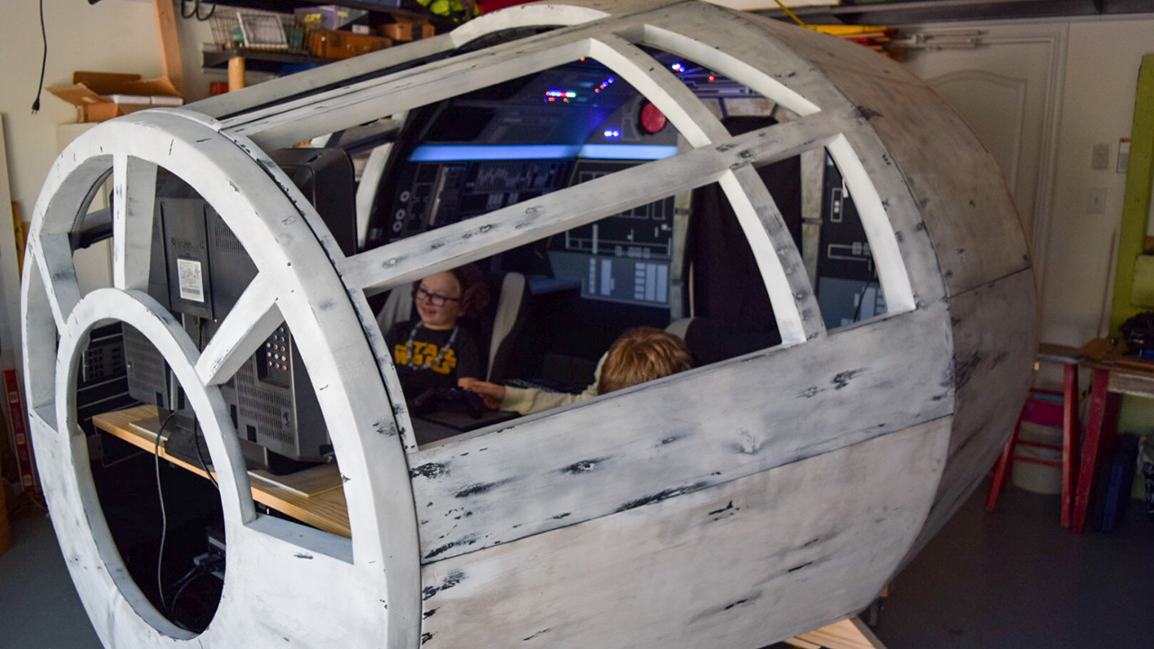 Check out this homemade Millennium Falcon in Allen | 9news.com