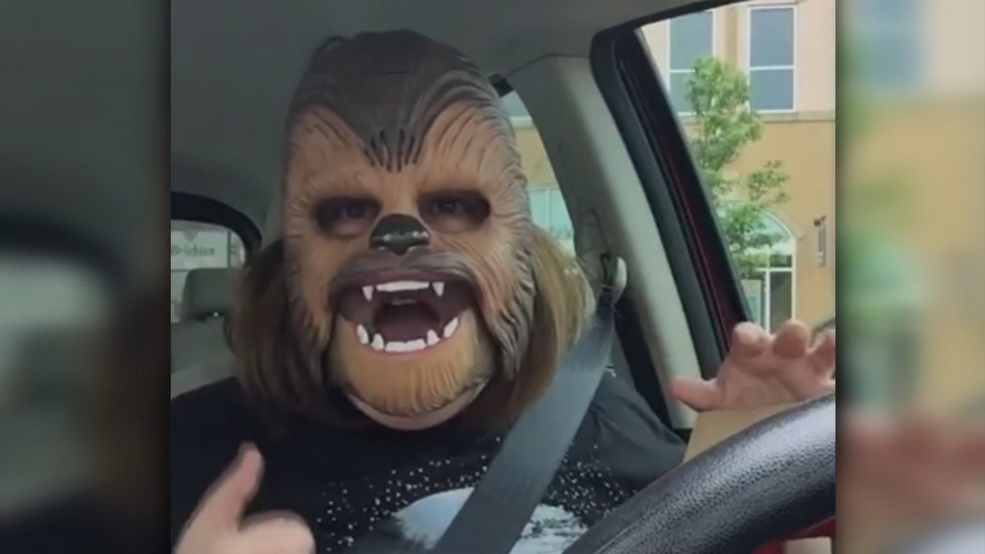 Woman's Chewbacca laughter captures internet's heart | 9news.com