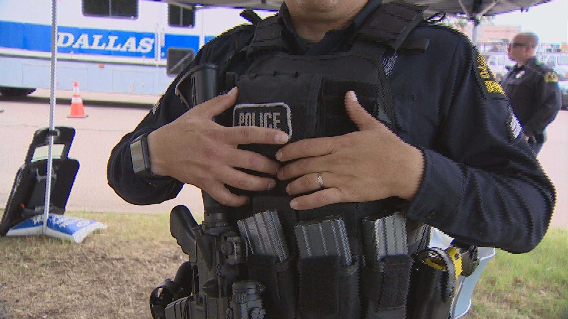 Officers, departments invest in heavier body armor to stop rifle rounds ...
