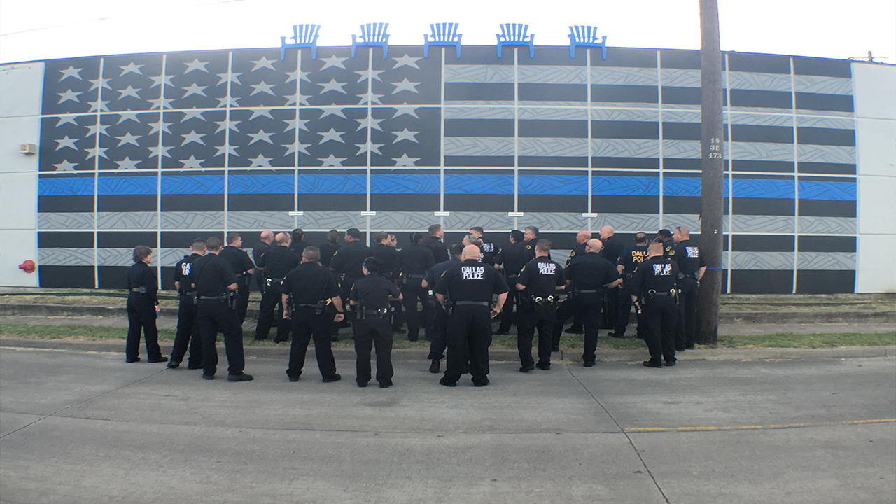 Five Empty Chairs Fill the Hearts of Dallas Police | wfmynews2.com