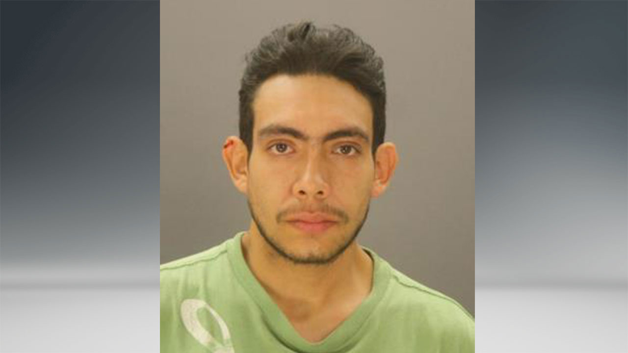 Man found passed out in hot van with kids, drugs | wfaa.com