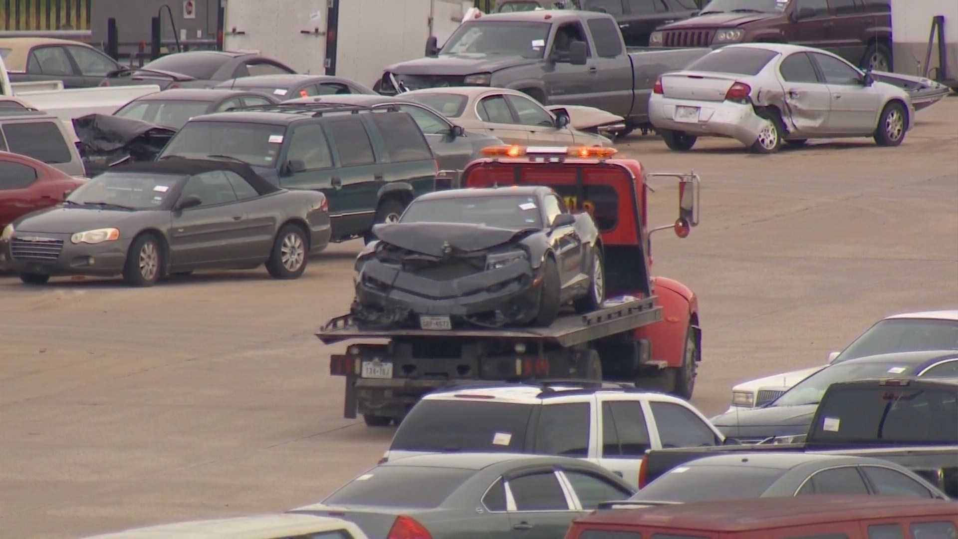 Long backup makes for headaches after Dallas auto pound reopens | khou.com