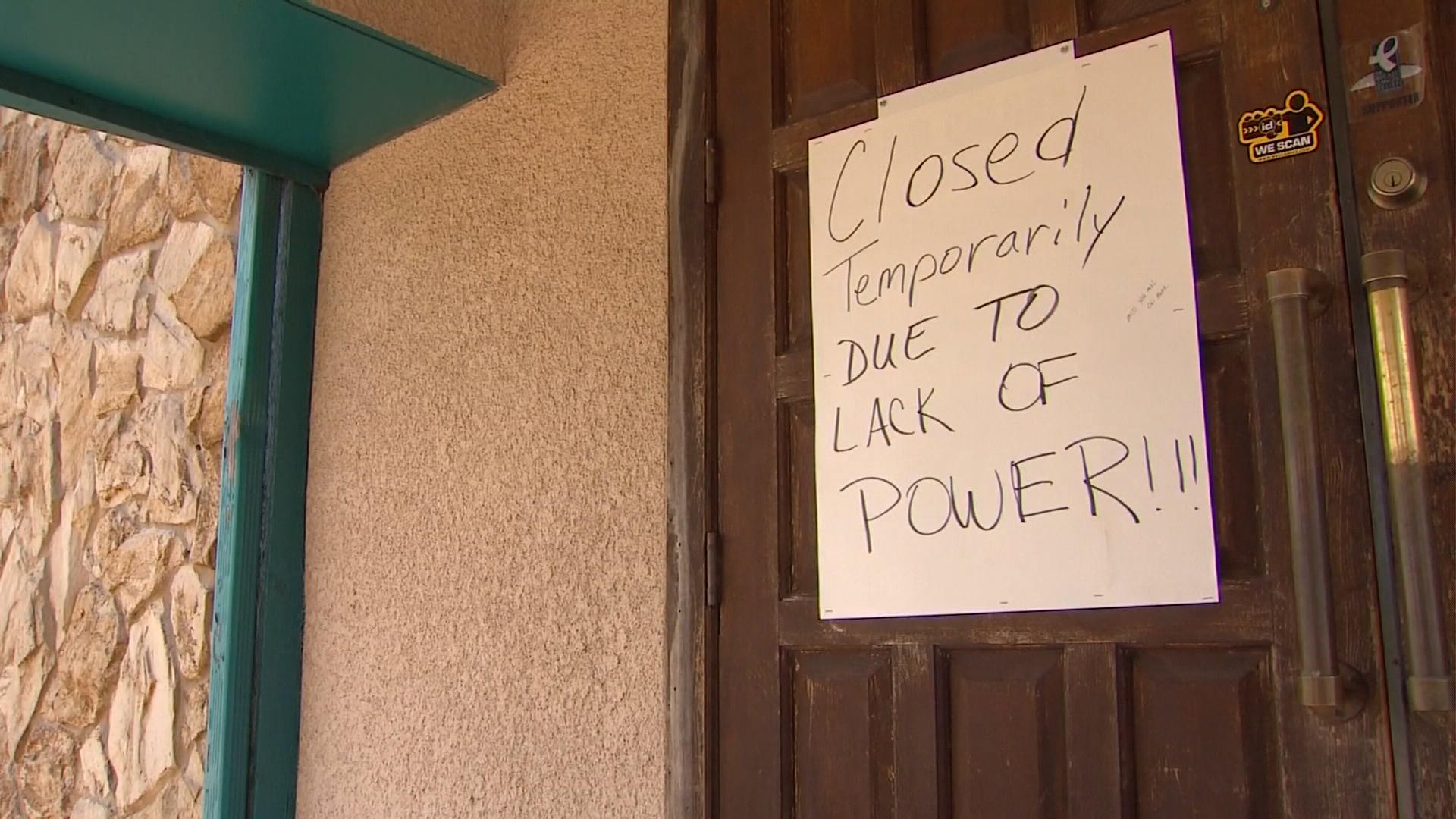 After week without power, Greenville residents 'angry' | wfaa.com