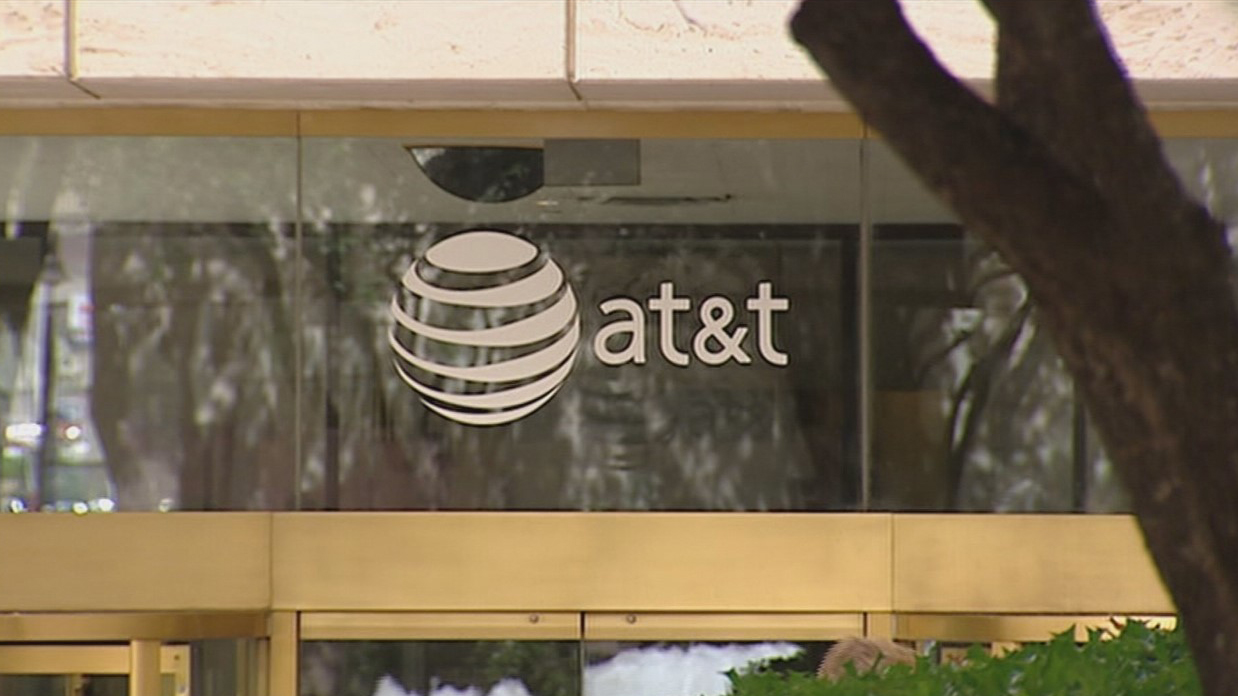 Why AT&T decided to stay and spend millions on its downtown Dallas ...