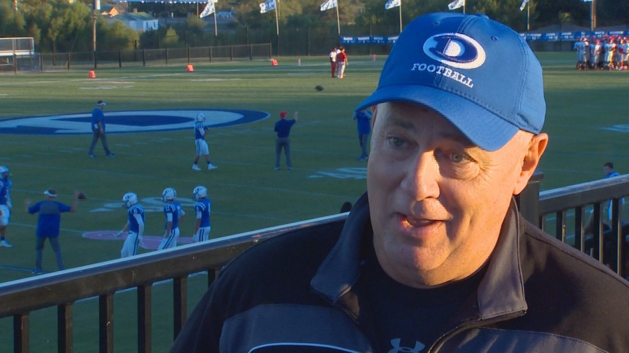 70 years on the sidelines: Decatur honors chain crew member Coy O'Neal ...