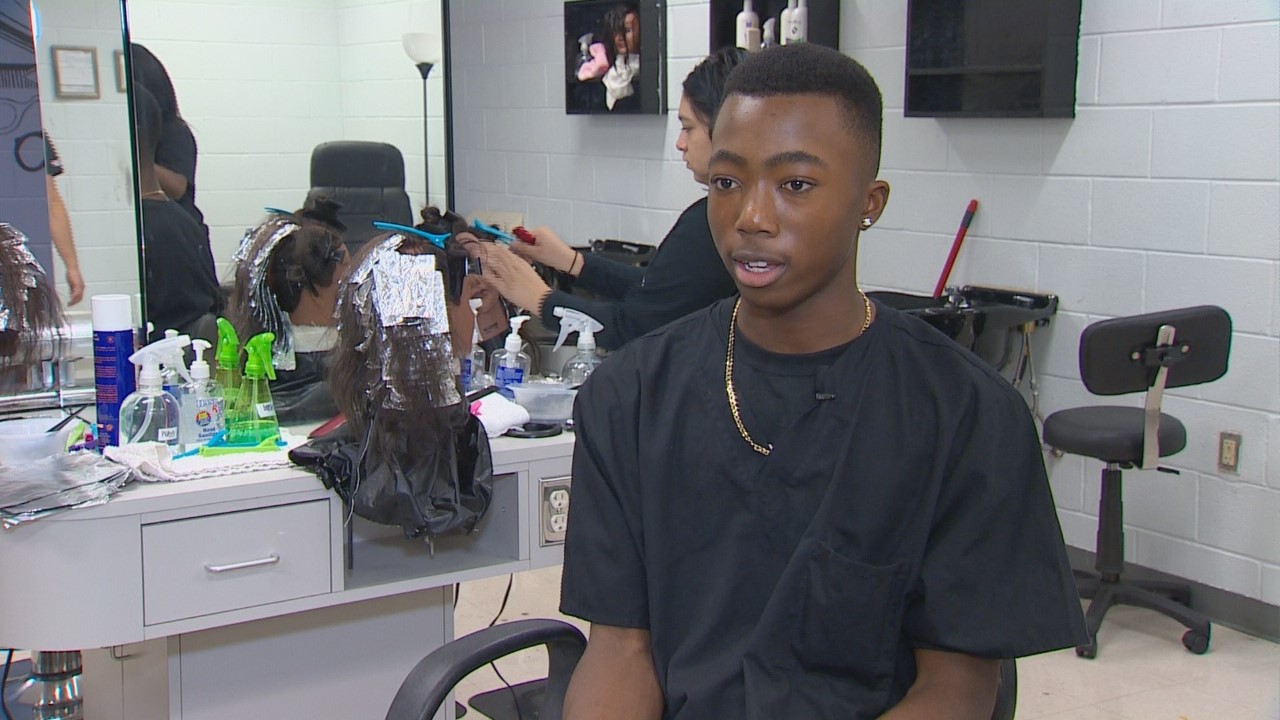 Cosmetology a unique backup plan for this high school quarterback ...