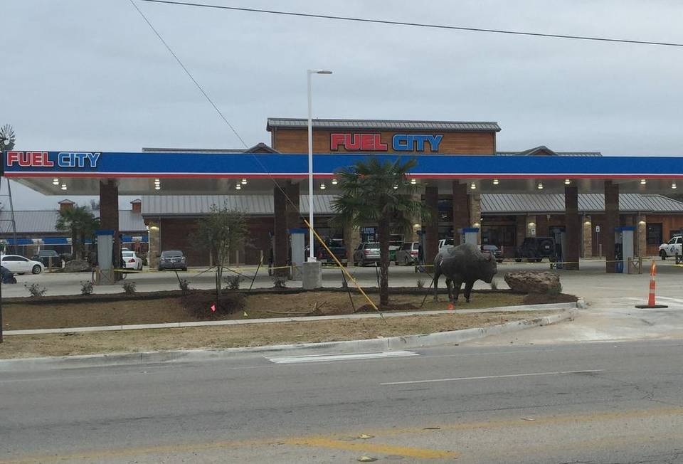 Fuel City's first Tarrant County store set to open next week | wfaa.com