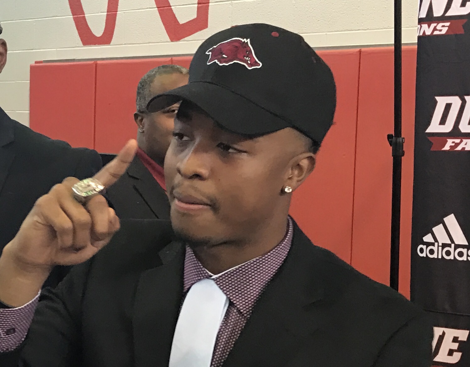 Calloway joins Texas exodus deciding on Arkansas | wfaa.com