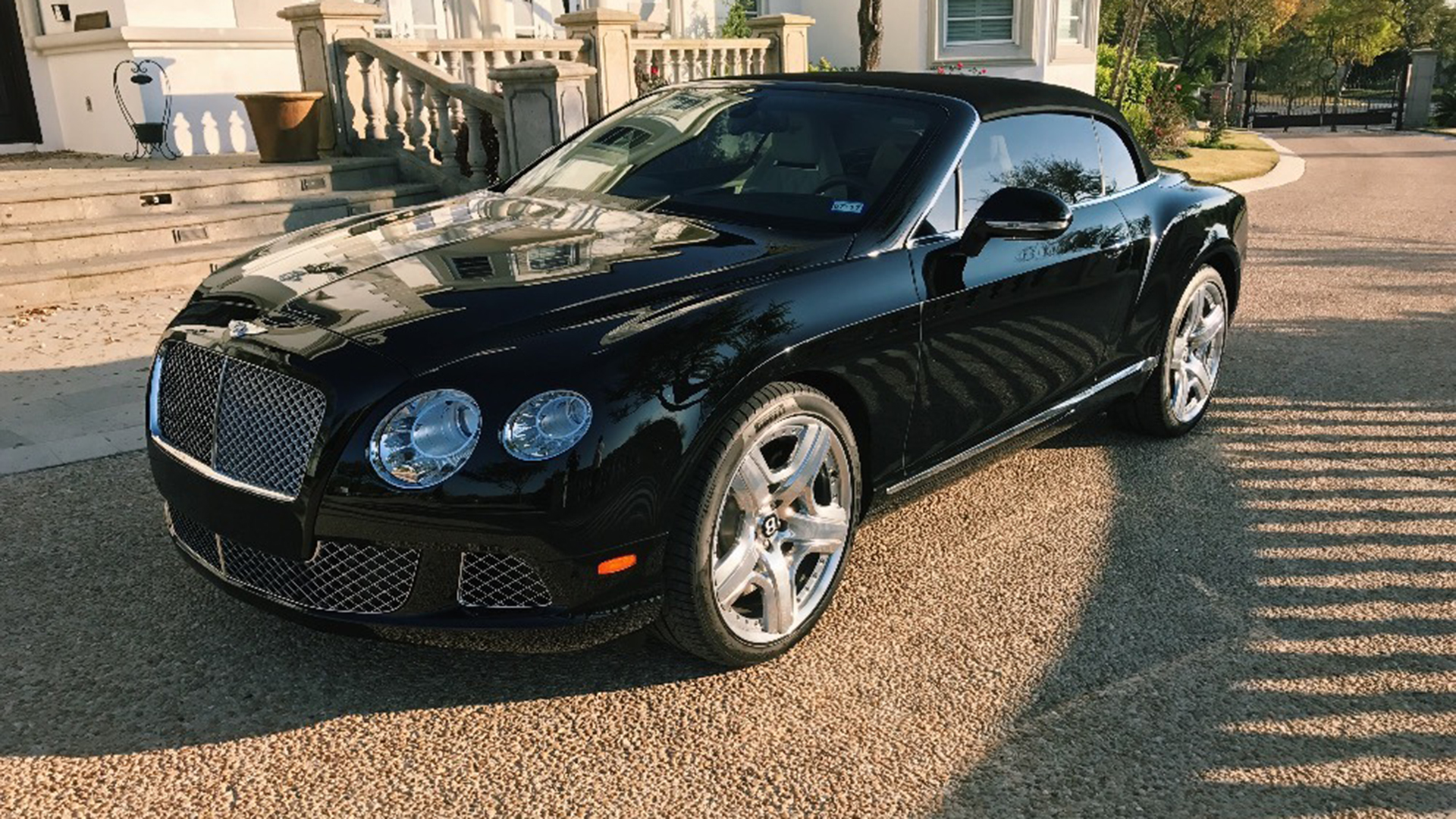 George Strait's Bentley goes up for sale | wkyc.com