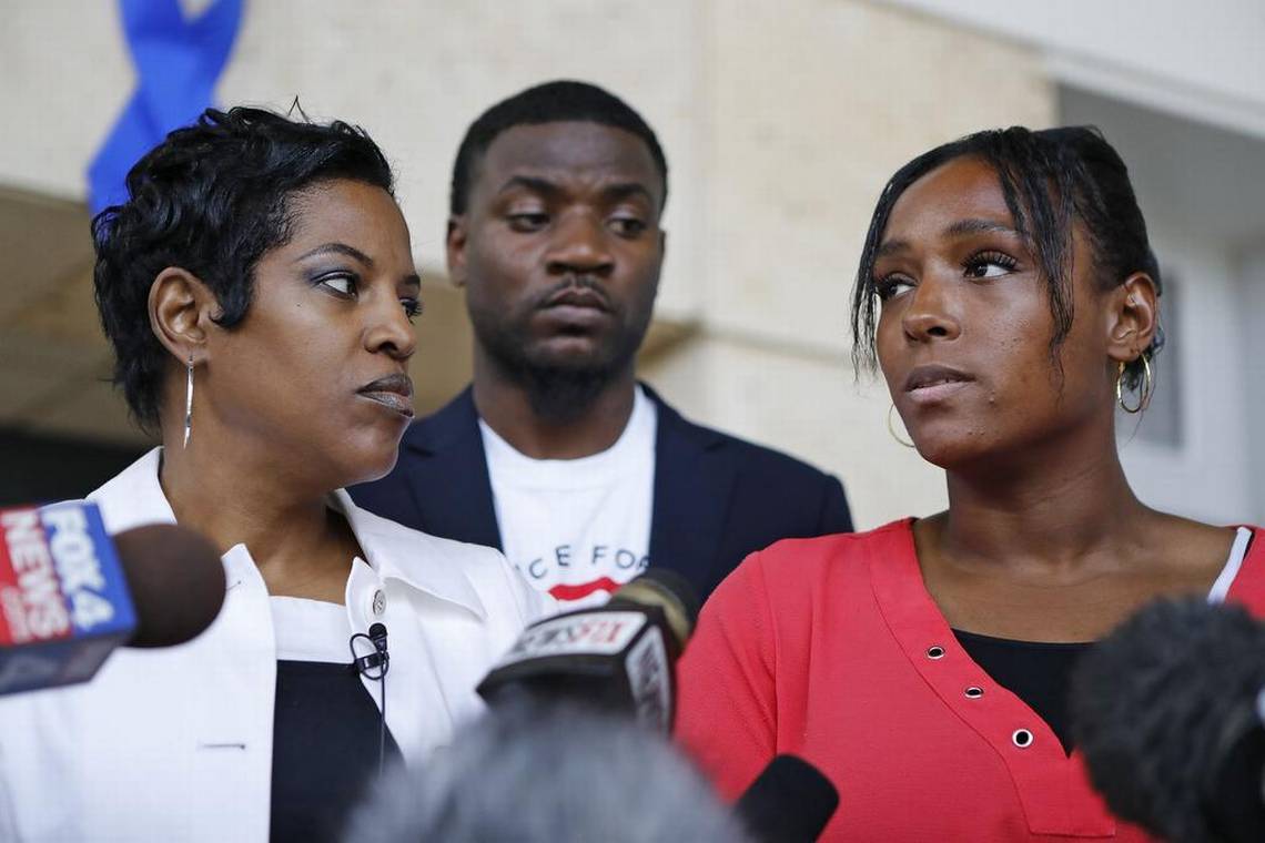 Arlington officer alleges teen assaulted him during incident | wfaa.com