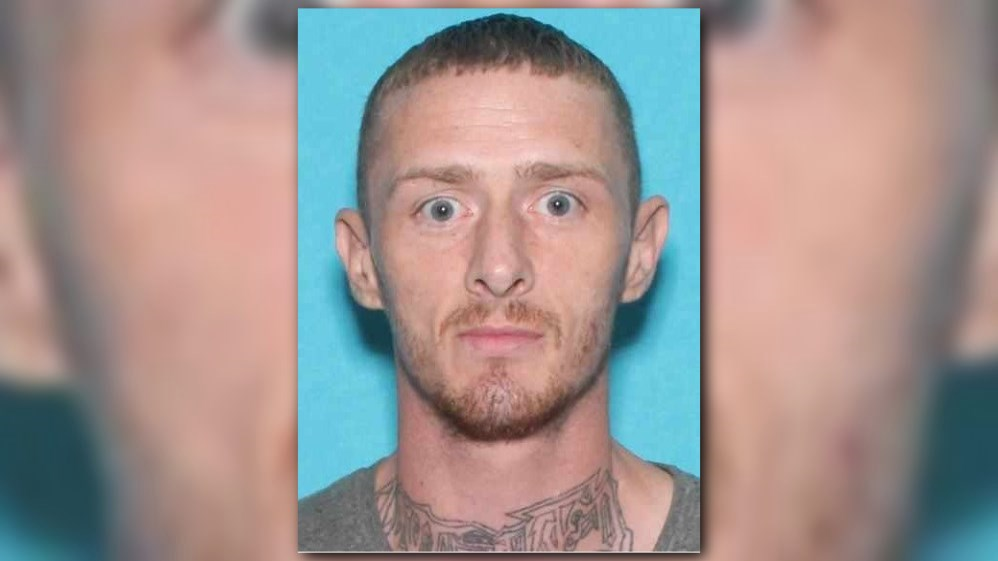 Man arrested in attempted kidnapping of 3 females | wfaa.com